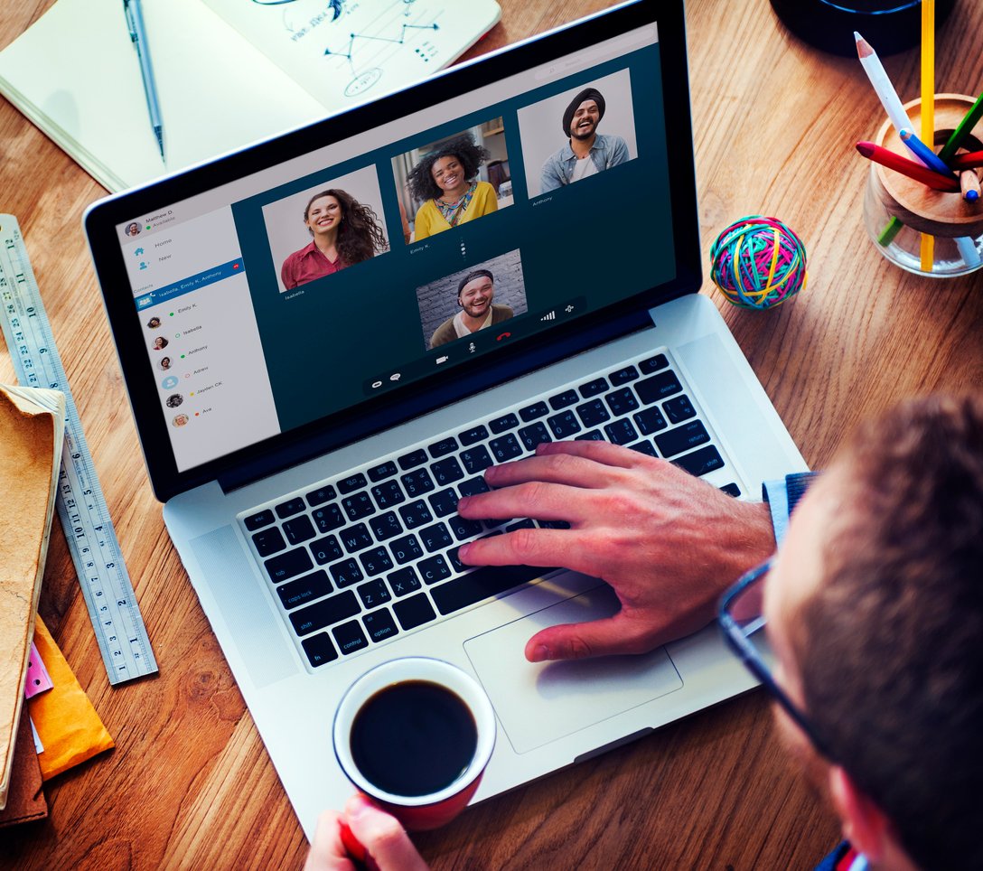 Daily Huddle Template, Tips, and Examples